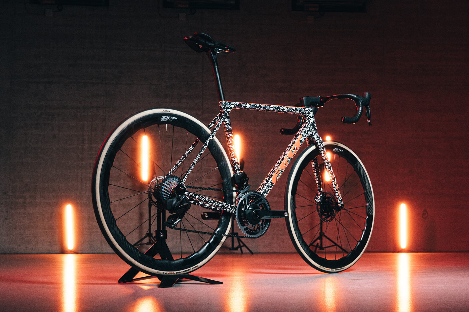 Felt Teases New VR Endurance Road & Ultralight FR Race Bikes - Bikerumor