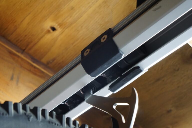 Hang, Slide & Rotate Bikes Effortlessly with the Stashed SpaceRail Bike ...