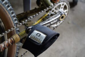 Hang, Slide & Rotate Bikes Effortlessly with the Stashed SpaceRail Bike ...