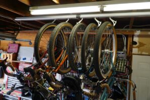 Hang, Slide & Rotate Bikes Effortlessly with the Stashed SpaceRail Bike ...