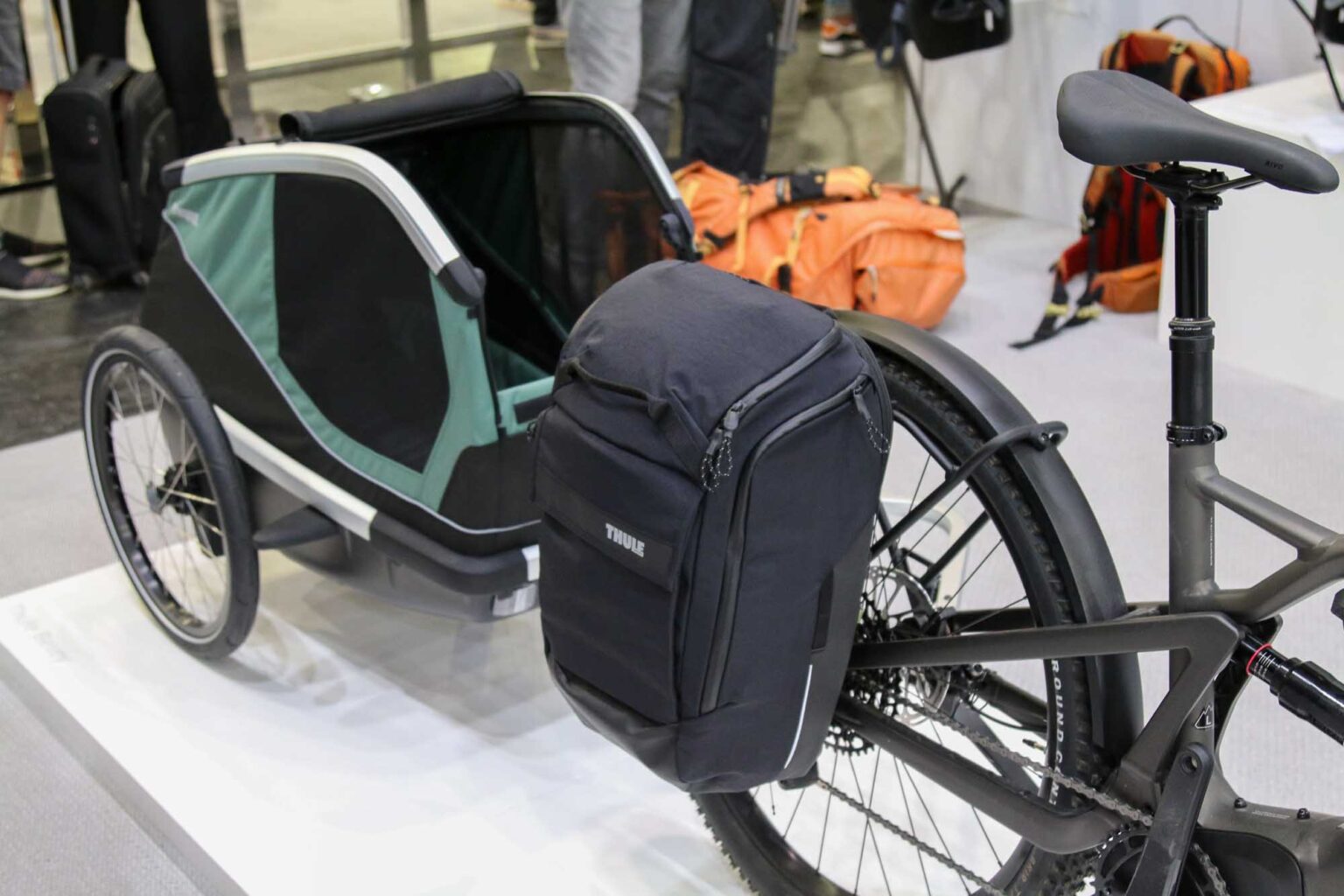 Bring Your Dog with New Thule Bexey Trailer + New Chariot Kids Trailer ...