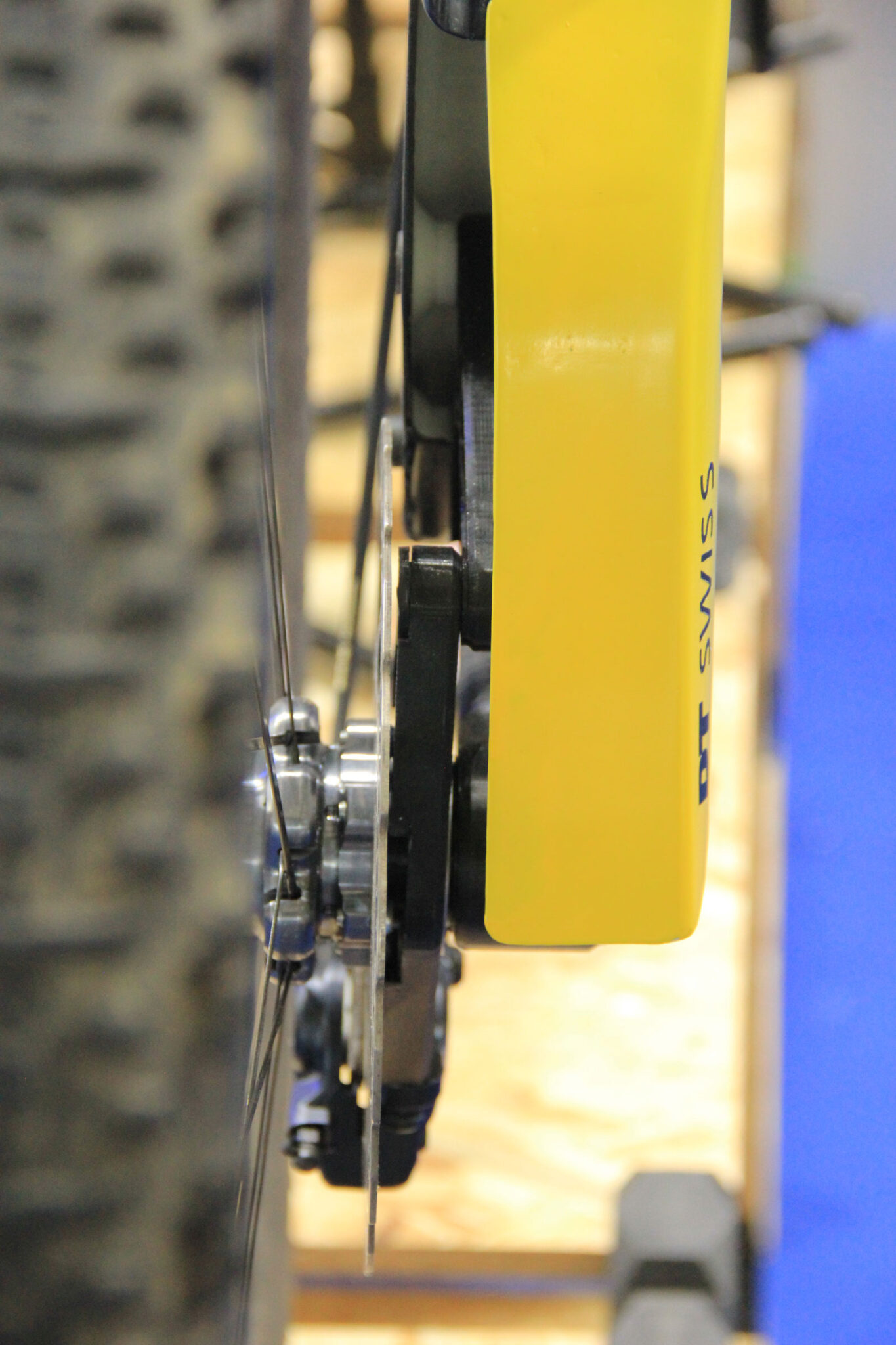 Motion's 120mm Leading-Linkage XC Fork Could Hit the World Cup in 2025 ...