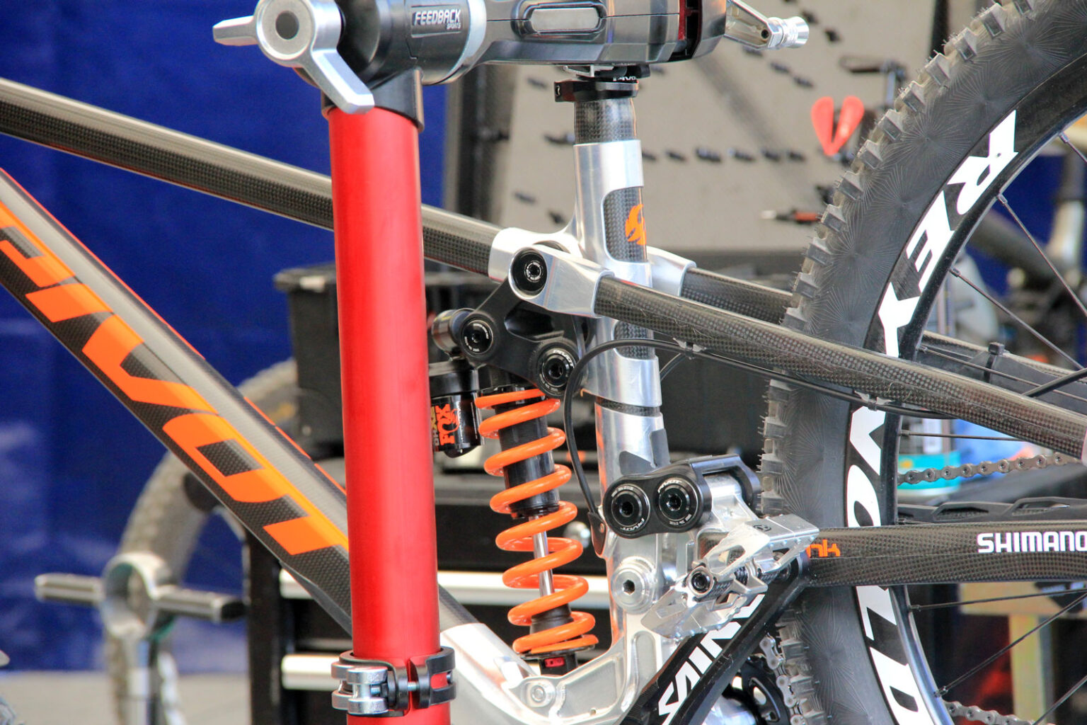 Spotted: Bernard Kerr's Prototype Carbon Lugged Pivot with Two Chains ...