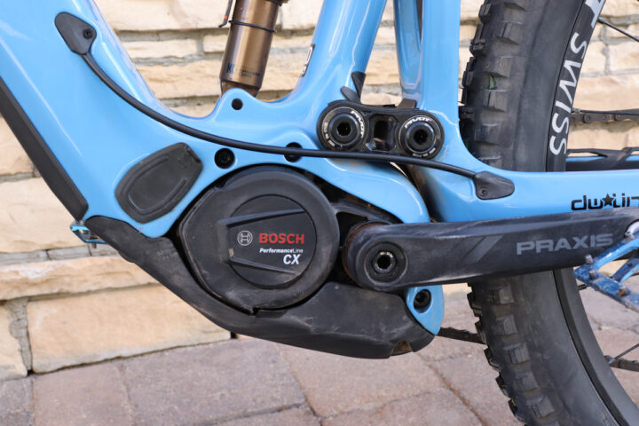 The 2024 Pivot Shuttle AM Has the Stance, Travel & Power for All the ...