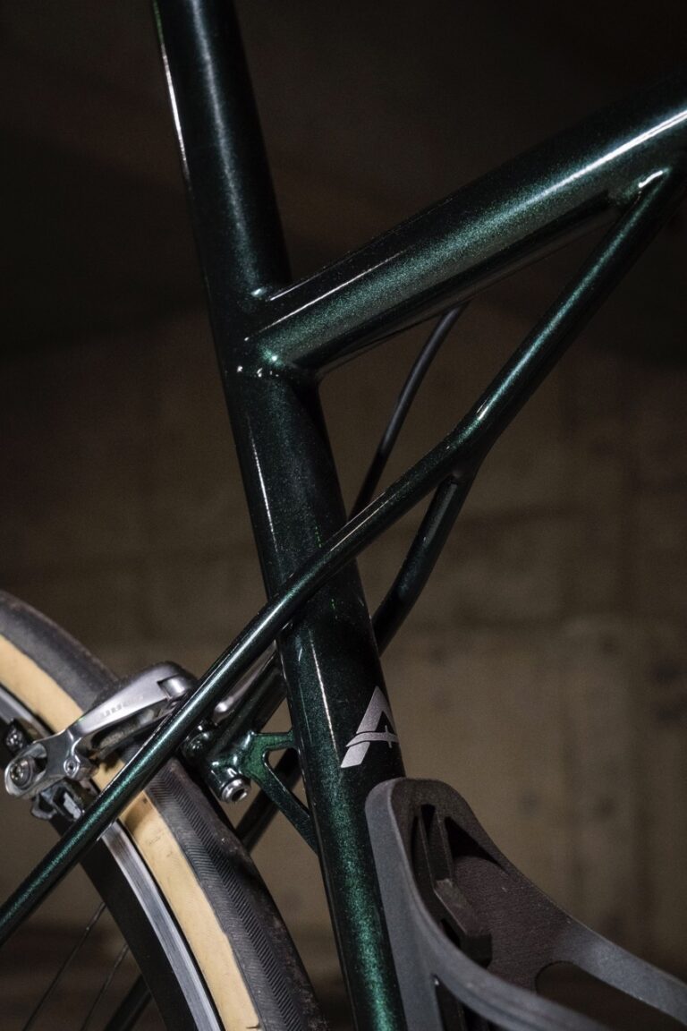 Albatross Bikes: Unique Frame Designs that Buck the Norm - Bikerumor