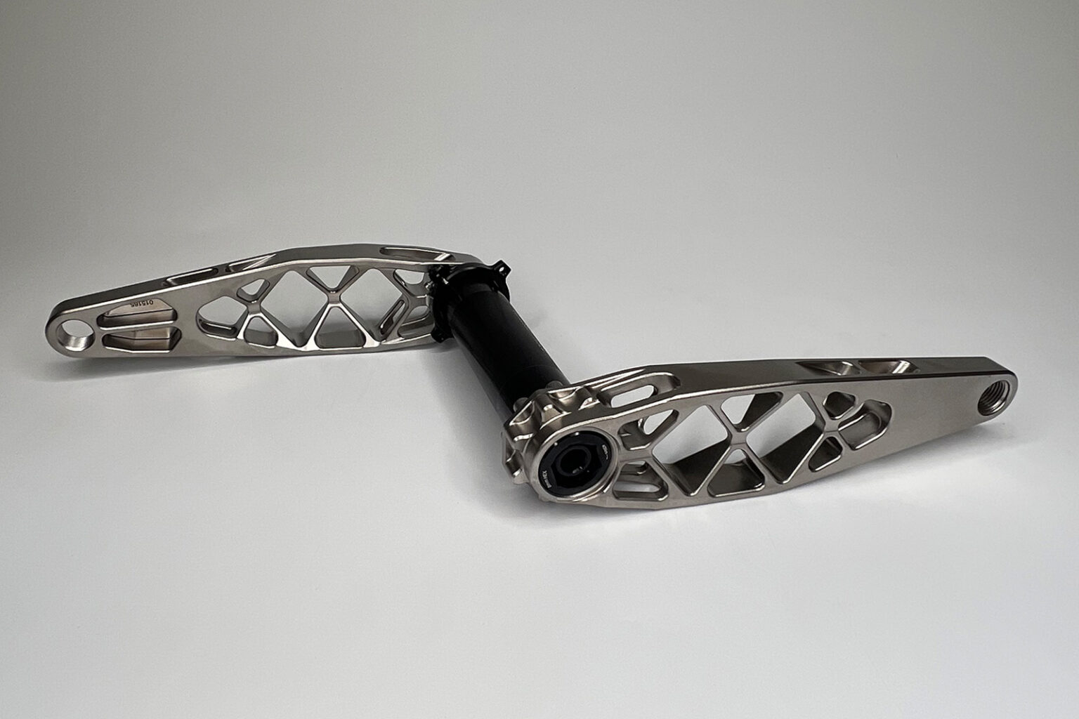 5DEV Titanium Cranks Are Extra Machined, now Available in 157.5mm for ...