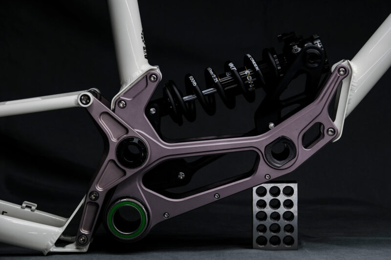 Albatross Apogee's Wild Single-Pivot Floating Shock Mountain Bike - Bikerumor