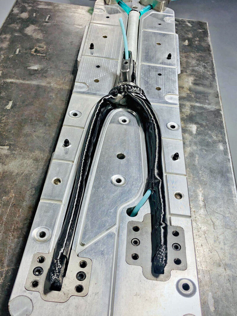 Bridge Bike Works Offers All-Road Integrated Fork, Threads Carbon BB ...