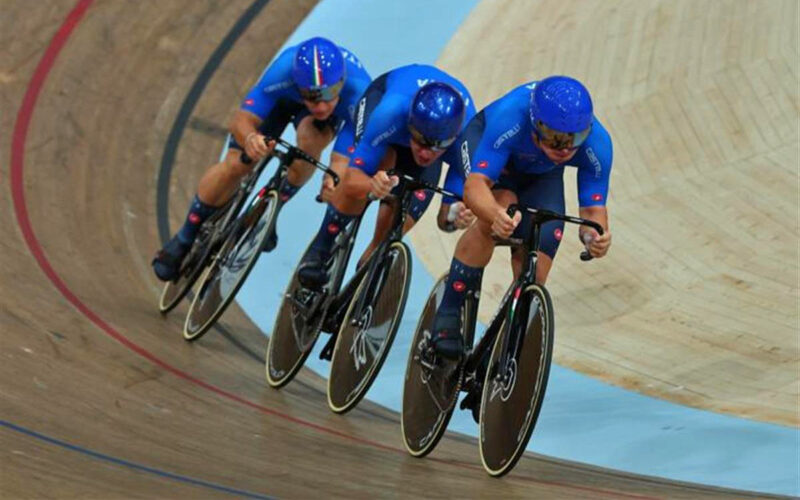 Campagnolo Ghibli 0.9 is Tubeless! Fastest-Ever Campy Track Disc Wheel ...