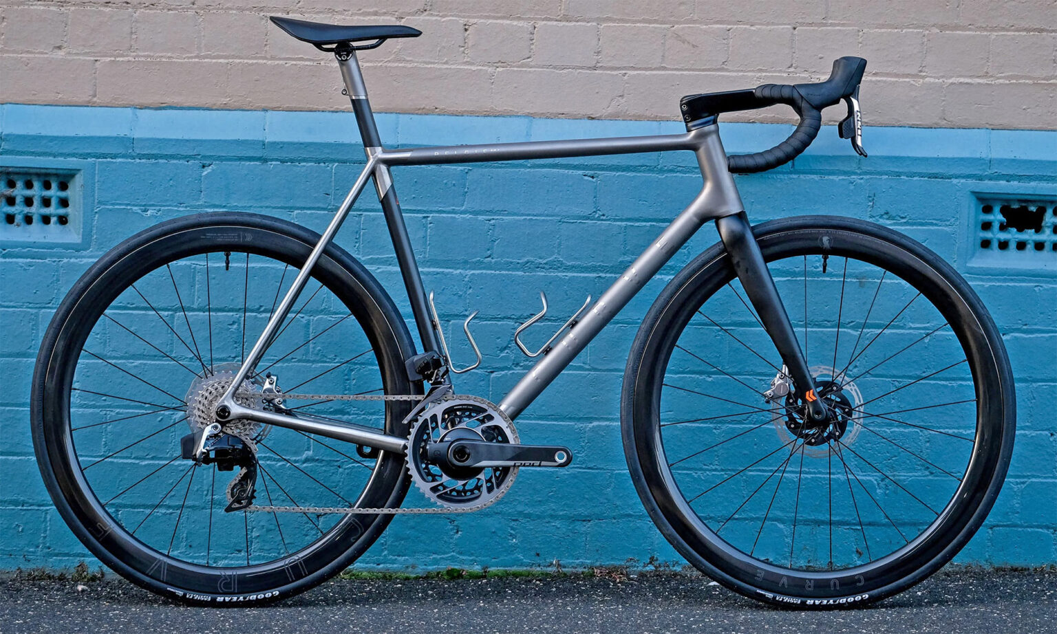 Curve AIR Kev Ti + Carbon Gravel Bike, Huge Walmer Carbon Bar Tease ...