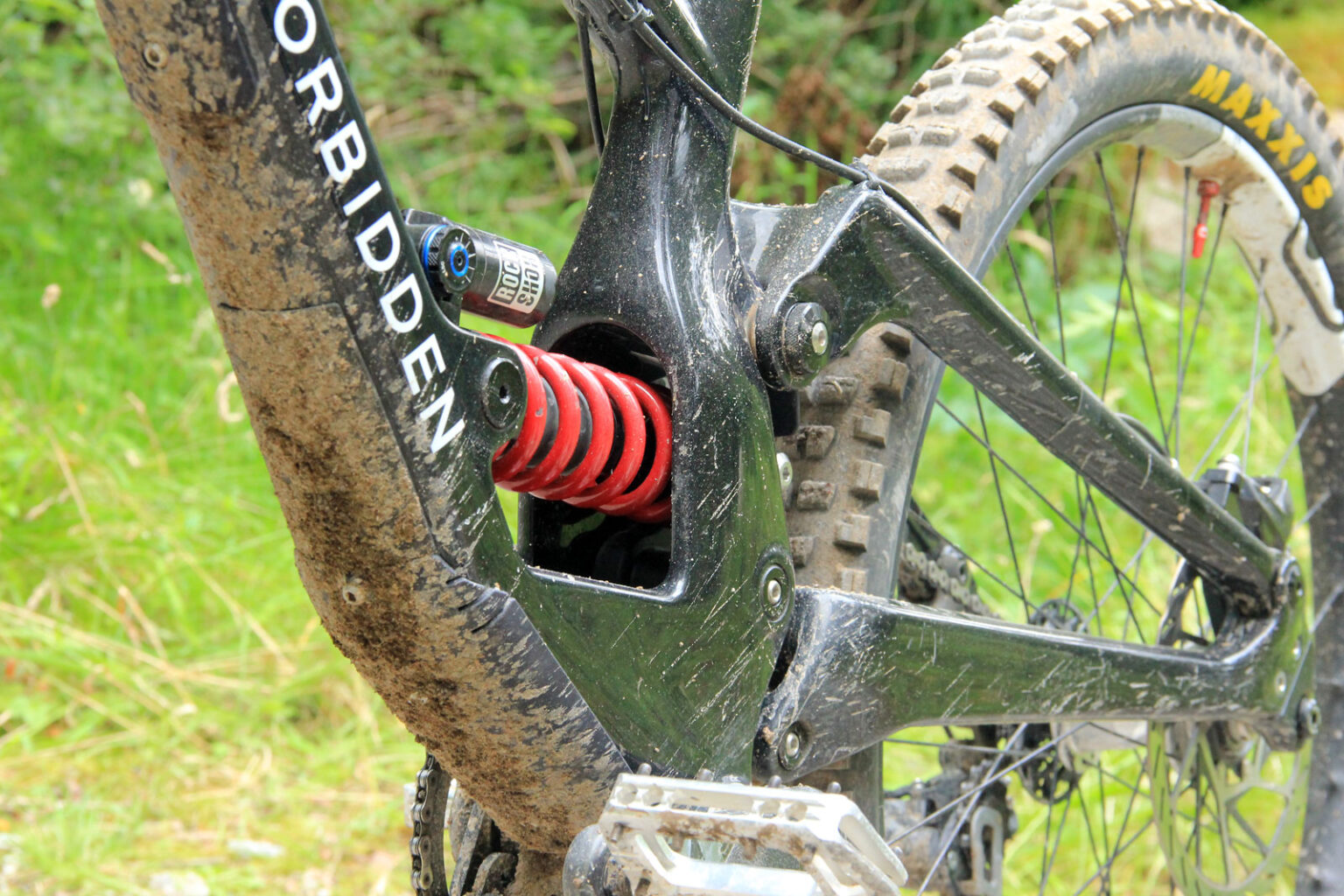 A Closer Look at the Forbidden DH Bike at Fort William World Champs ...