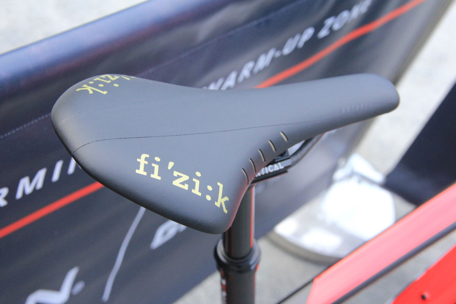 Pro Bike Check: Tom Pidcock's Pinarello Dogma XC HT Short Track Bike ...