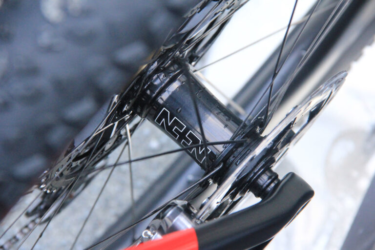 Pro Bike Check: Tom Pidcock's Pinarello Dogma XC HT Short Track Bike ...