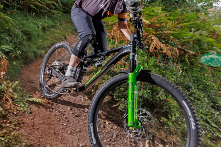 Merida One-Sixty FR First Rides, Extending Alloy Enduro Bike for the ...