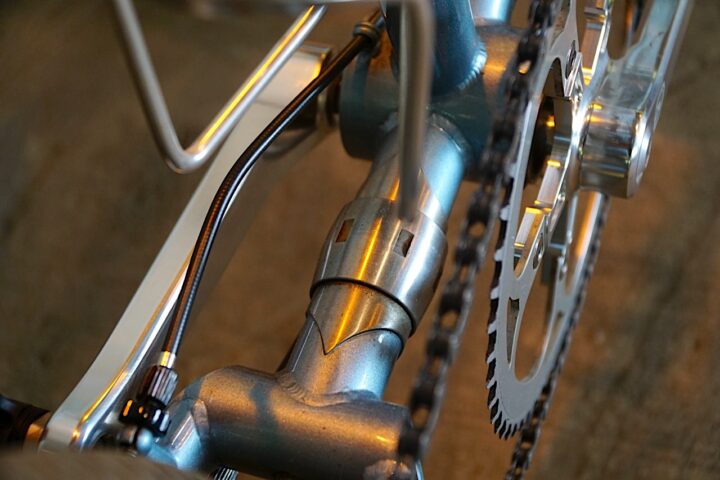 The R&E Bicycles 6-Pack Micro Bike Fits into a 20" x 20" Suitcase ...