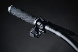 SRAM Eagle Powertrain Flies Auto-Shift & Coast-Shift | First Ride ...