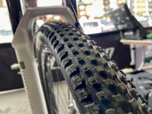 World Cup Pro Bike Check: XCC Winning Specialized Epic EVO of Victor Koretzky - Bikerumor