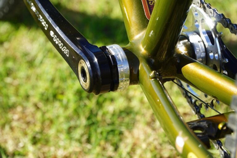 The Rivendell Gus Boots Willsen Hillibike Makes a Case for 550mm ...