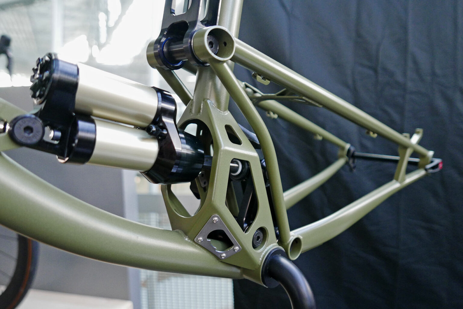 ZOceli Crafts New NaRum 135mm Short-Link Steel Full-Suspension Trail Bike for Bespoked - Bikerumor