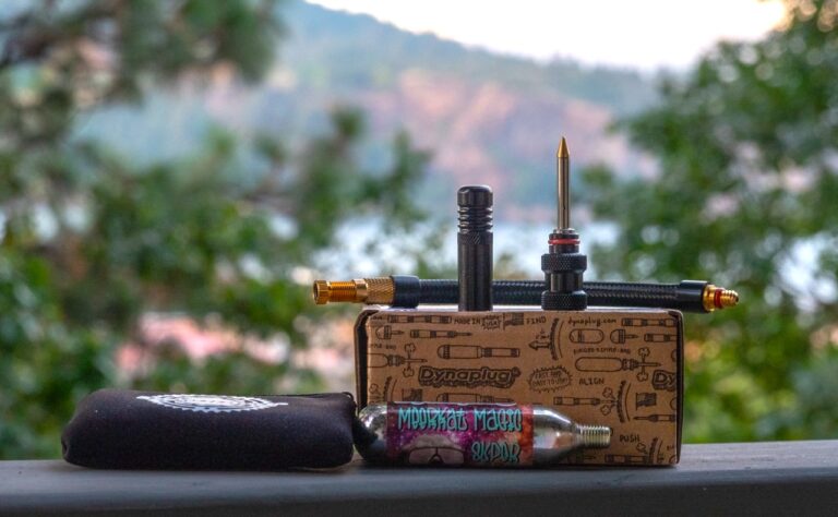 Dynaplug Air is an All-in-One Tubeless Plugger & Tire Inflator That's ...