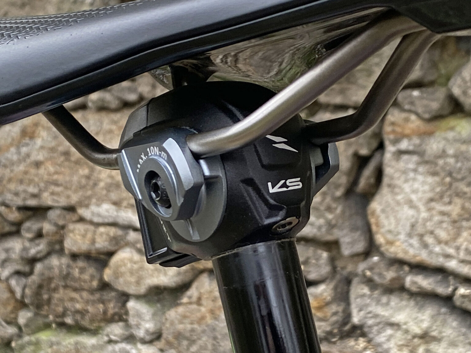 First Rides: KS LEV Circuit Wireless Dropper Post Drops It Quick & Easy ...