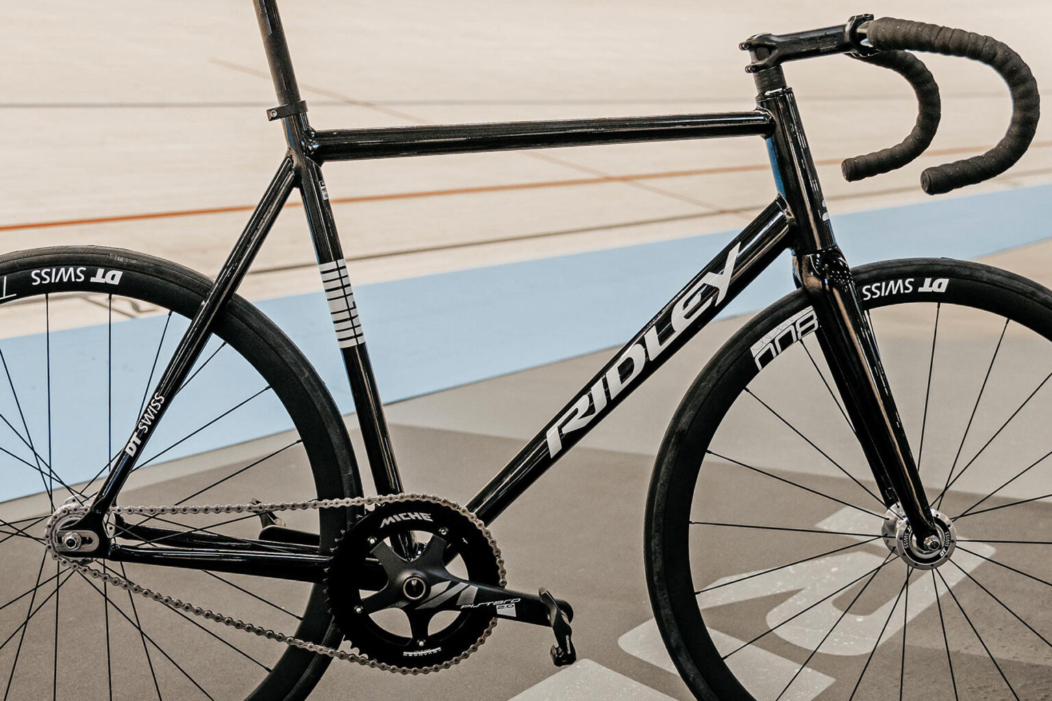 Ridley Arena Track Bikes Hit the Velodrome in Fast Carbon or Affordable ...