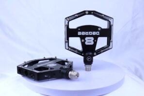 A Flat Pedal with Float? 8-Degree Pedal Offers Actual Float with Normal ...