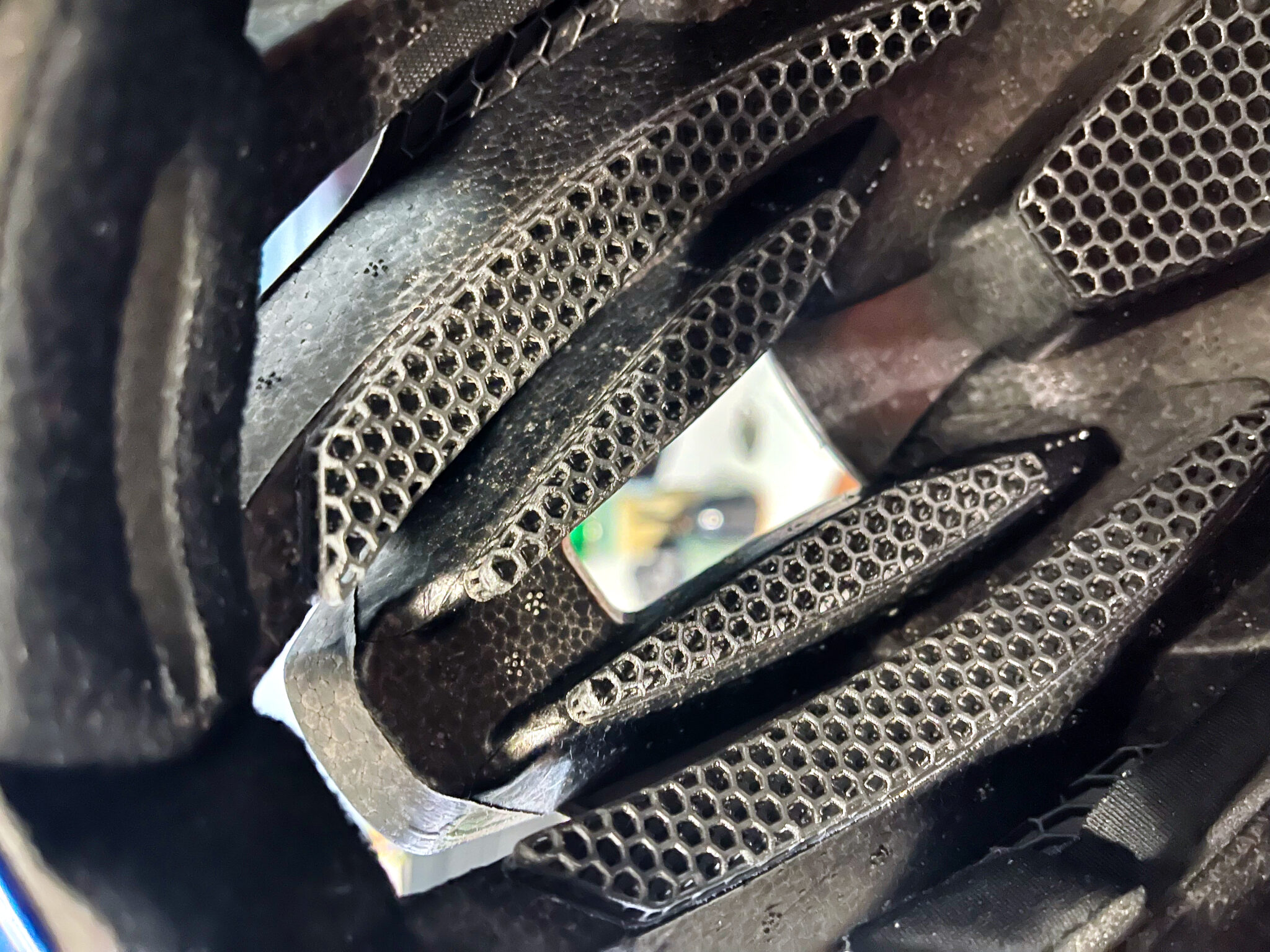 Kask Elemento Helmet Review: Is 3D-Printed Padding worth the $400 Price Tag? - Bikerumor