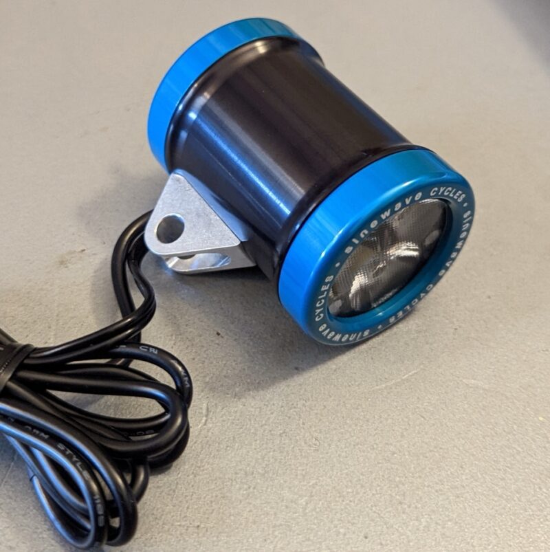 Review: Why You Need the Sinewave Beacon 2 Dynamo Light - Bikerumor