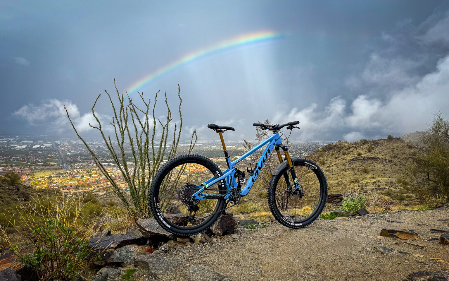 Pivot Switchblade Gets a New Edge with Improved Suspension & Updated ...