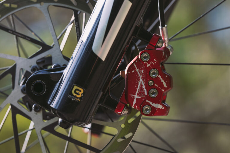 SRAM’s Most Powerful Disc Brakes Ever are the New Mineral Oil Based ...