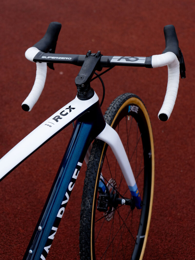 Pro Bike Check: Decathlon x Van Rysel RCX Pro Helps French Team Land ...