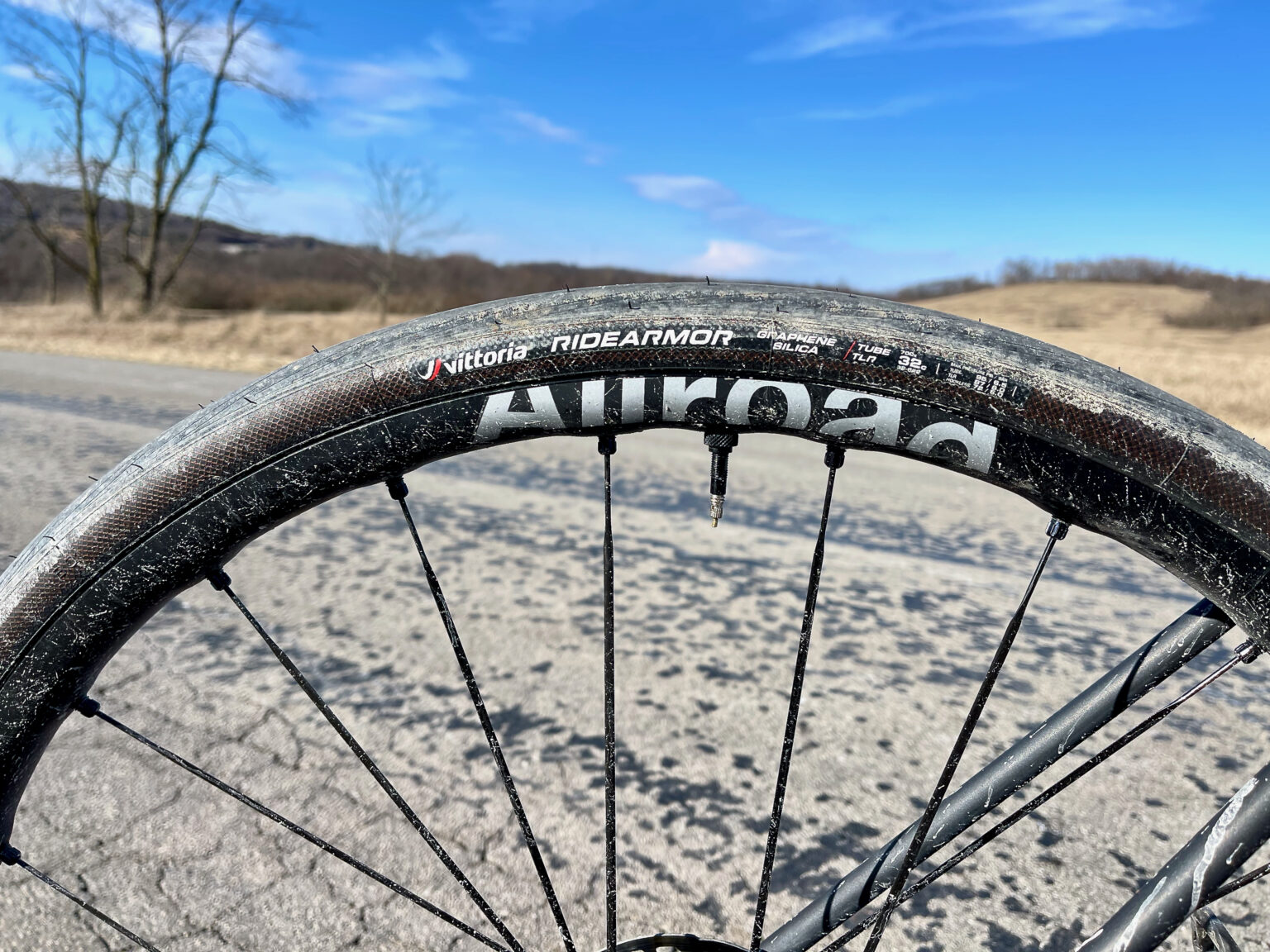 Vittoria's RideArmor Tire Offers Max Durability and a Reasonably Quick Ride - Bikerumor