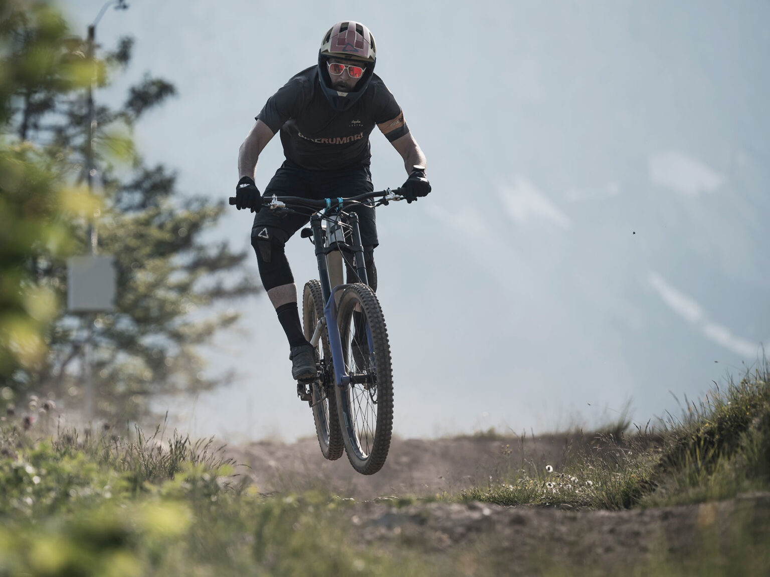 Formula Belva Dual-Crown Enduro Fork Delivers Light, Supple Precision ...