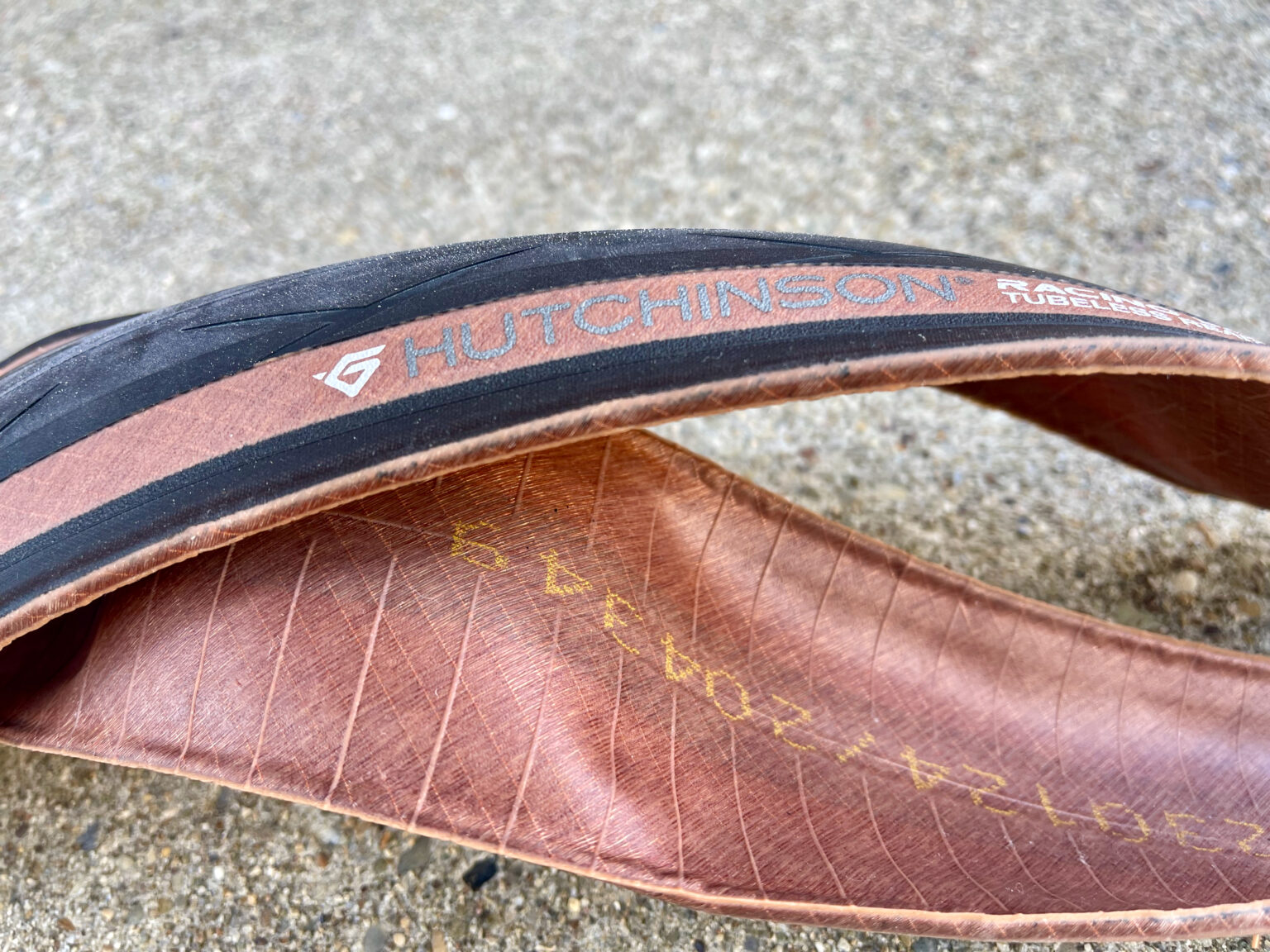 Hutchinson Says the Blackbird is its Fastest Road Tire Ever, and We ...