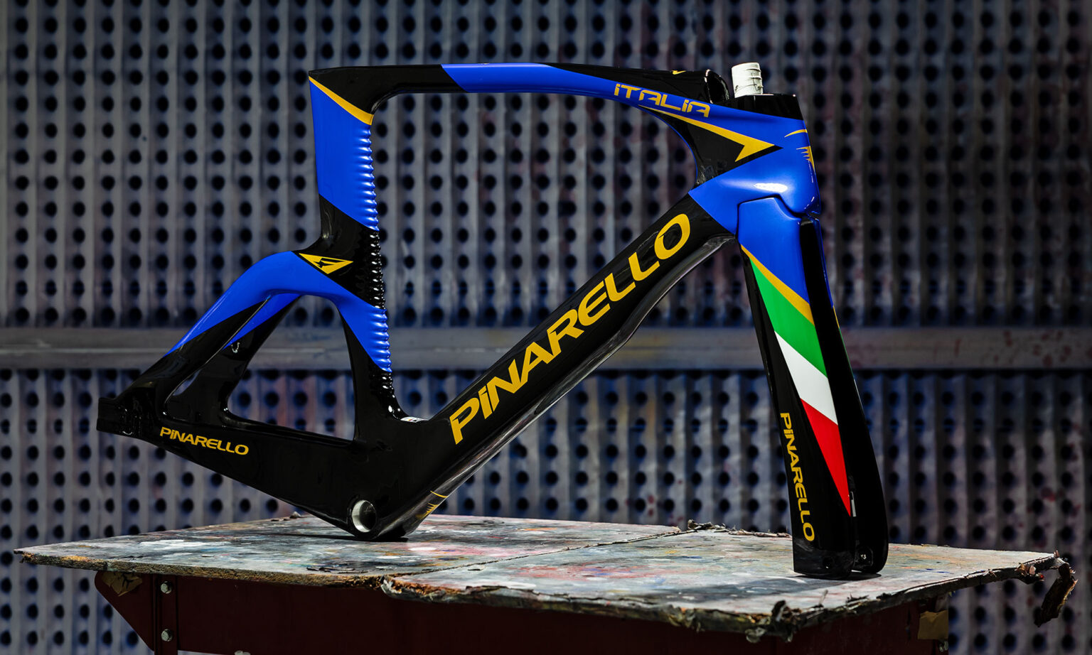 Can a €28,750 Pinarello Bolide F HR 3D Track Bike Frame Help Italy Win ...
