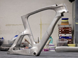 Can a €28,750 Pinarello Bolide F HR 3D Track Bike Frame Help Italy Win ...