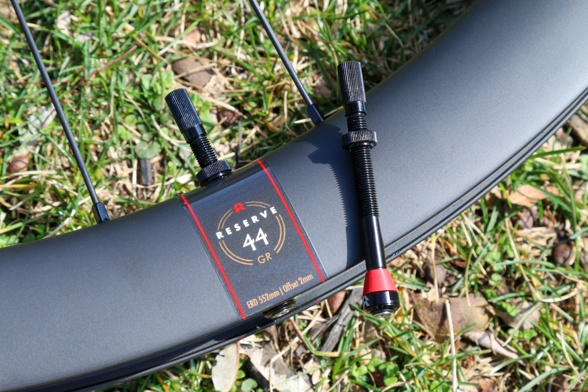 Ultra Wide Reserve 40 I 44 Gravel Wheels are More Aerodynamic ...