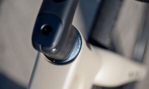 Chris King AeroSet 1, 2, 3... Fully Integrated Cable Routing For All in ...