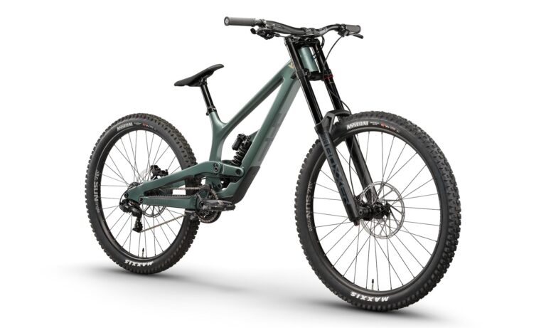 All-New YT Tues mk4 Carbon DH Bike Hits the Slopes with Much More ...
