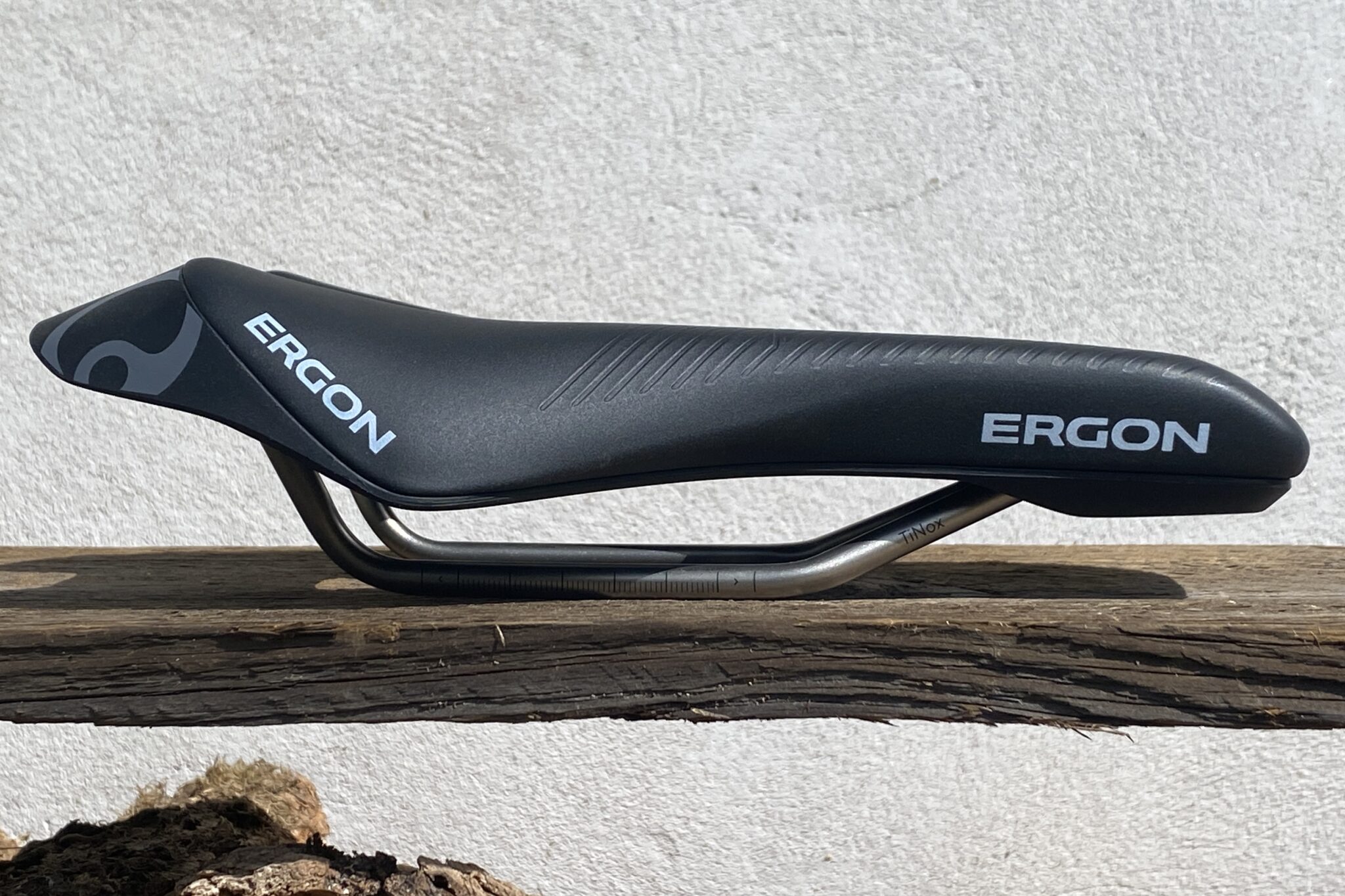 Ergon SR Tri Series is Squarely For Power Production - Bikerumor