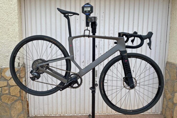 Rondo Ruut g2 Carbon Gravel Bike Launches Interrupted Triangle Styling ...