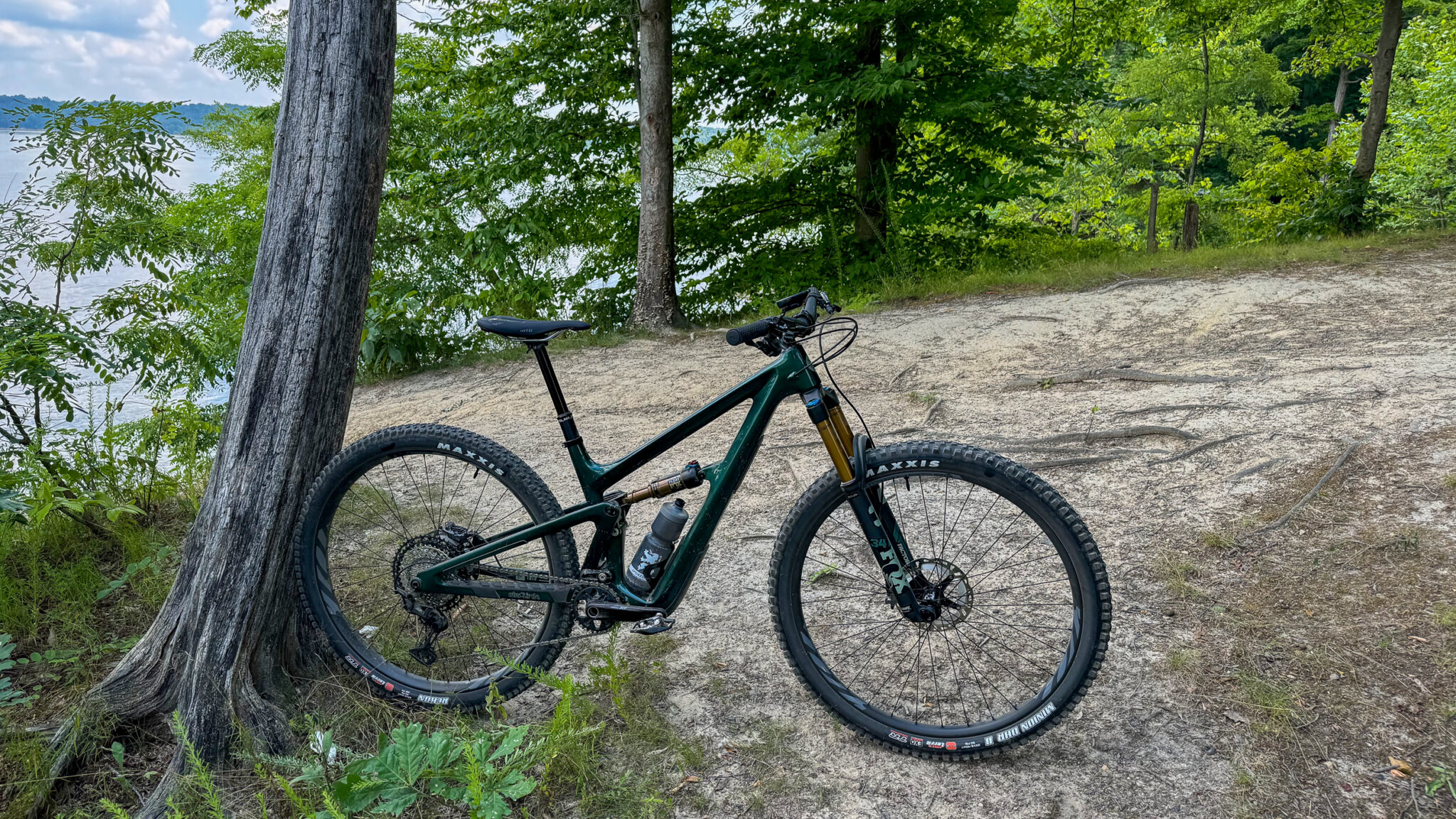 All New Ibis Ripley v5 Lands Internal Frame Storage, New Geo, MX Wheels & More! - Bikerumor