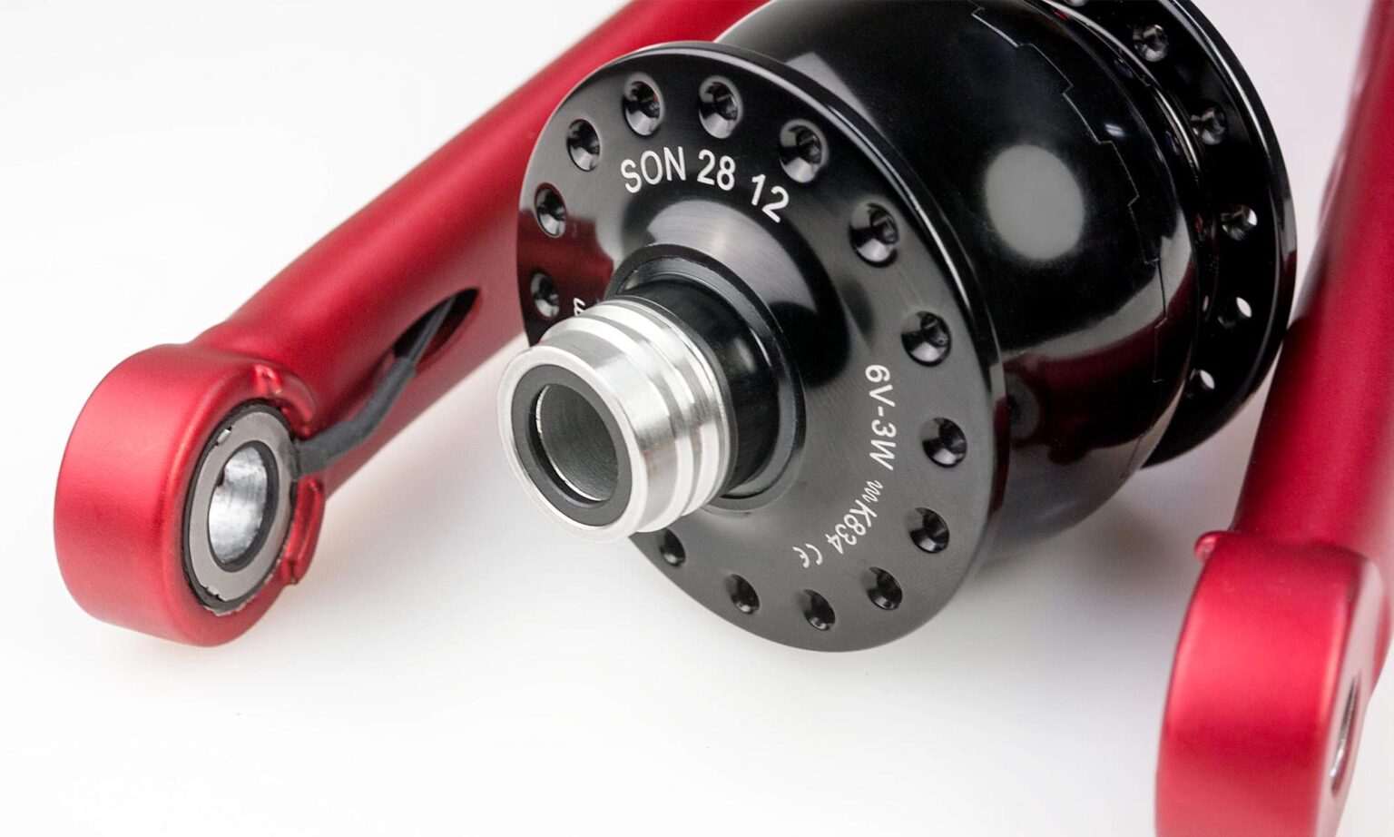 SON 29 S Creates Dynamo Hub So Tiny, It Disappears Behind Your Brake ...