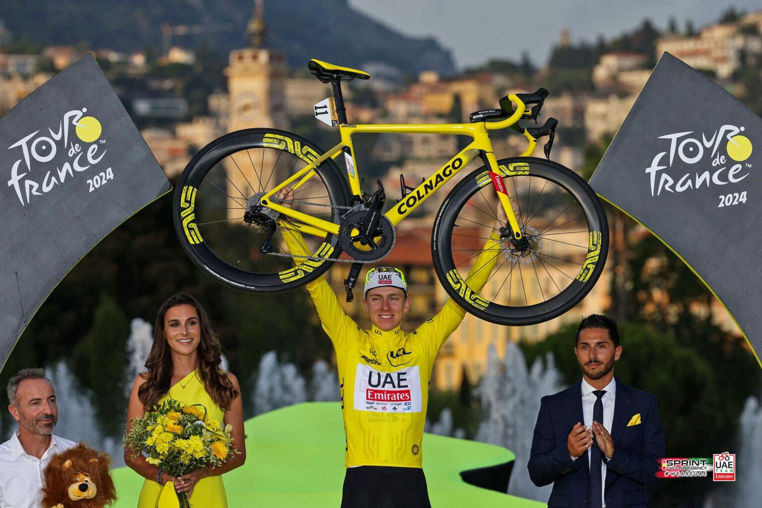 Ride Pogačar's Tour Special Edition ENVE SES 4.5 Carbon Road Wheels - Bikerumor