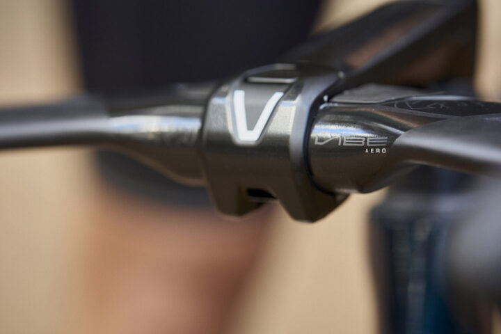 PRO Vibe Aero Cockpit Keeps you Stealth, but Comfortable - Bikerumor