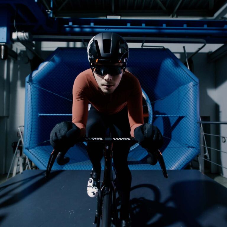 Canyon CFR Helmet Rethinks Retention With Watt Saving HighBar System ...