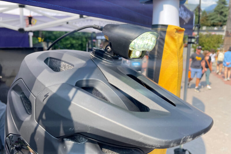 Full On Lighting Debuts Their 6000+ Lumen MB6 Mountain Bike Light ...