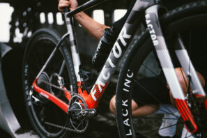 Factor Launches ALUTO: An Aesthetically Pleasing All Around Gravel Race ...