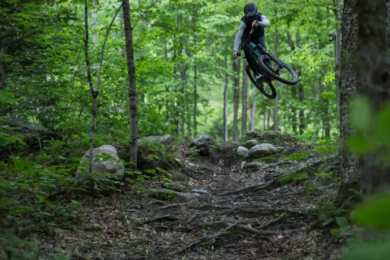 First Look: The New Yeti LTe is a Bosch-Powered e-Enduro Trail Slayer - Bikerumor